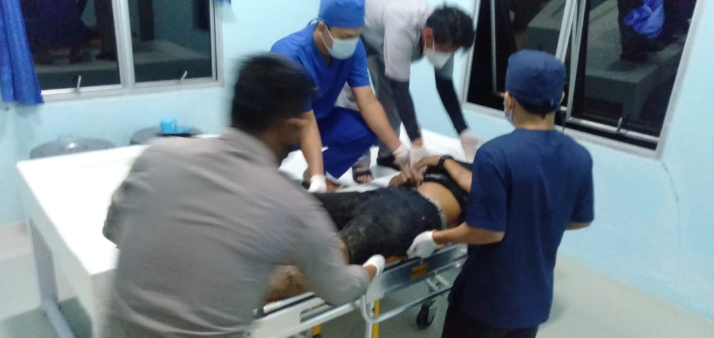 Laka Lantas Motor Vs Dump Truk Di Dpn Smu Muhammadiyah Km 01 Nanga