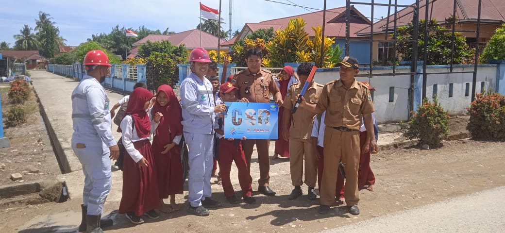 PT. IHIP Bantu Keselamatan dan Keamanan Anak Sekolah Menyebrang Jalan ...